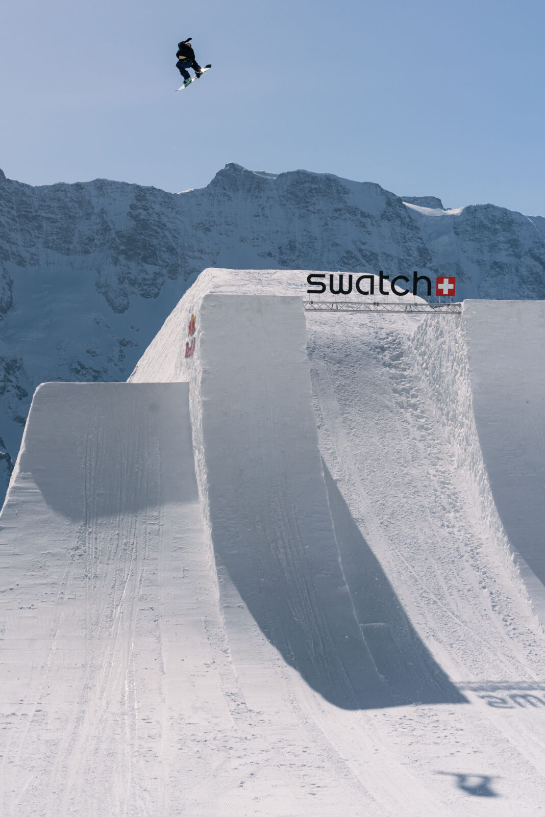 World Record: Brooke D'Hondt Highest hip in Women's Snowboarding ...